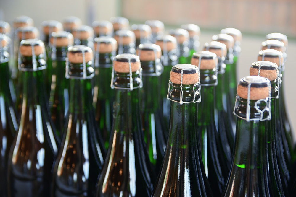 Champagne-corks – Using Your Suvie
