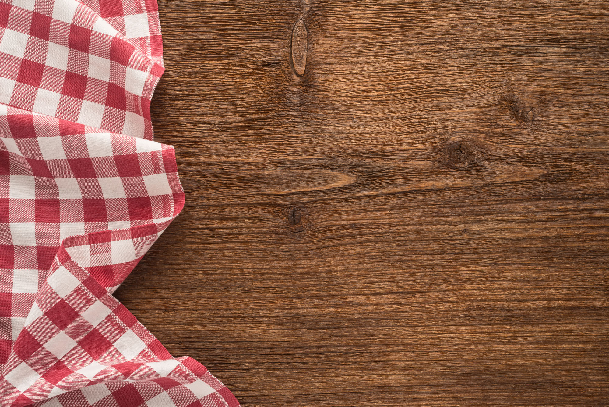 Newspaper-table – Using Your Suvie